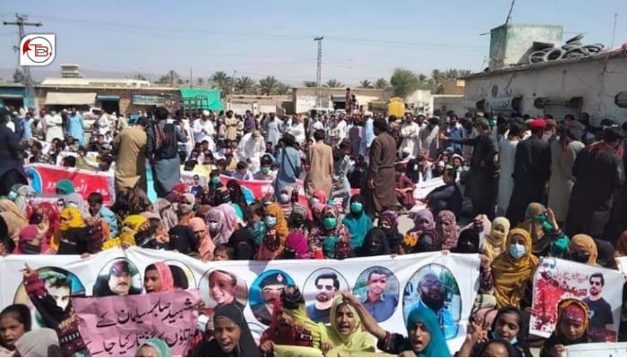 Panjgoor: Civilians gather on roads to protest against target killings ...