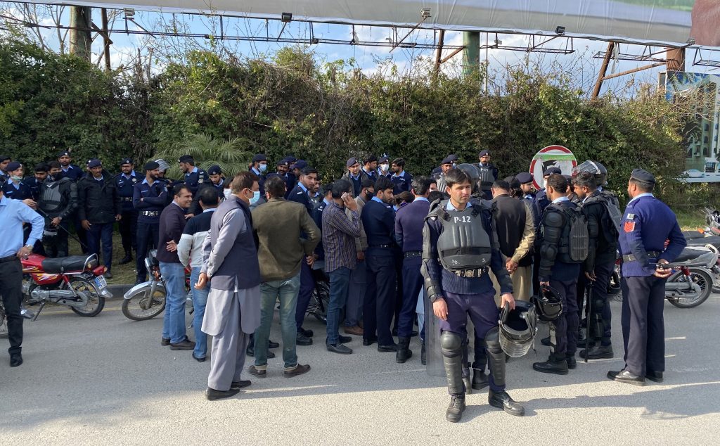 Baloch students protesting in Islamabad beaten up by police | The ...