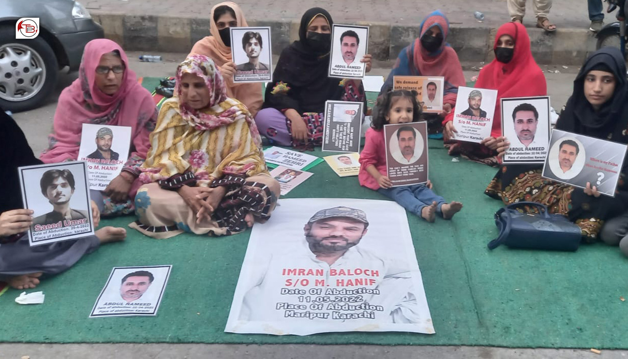 Protest for 'missing persons' in Karachi continues, Police meets ...