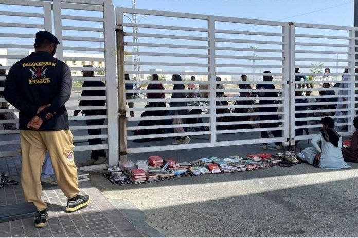 Turbat University Students Set Up Book Stall Despite Resistance from ...
